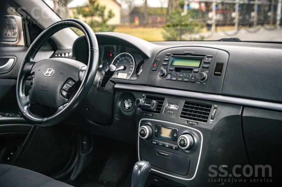 Brūns Hyundai Sonata 2008 Rīga, ar dzinēja tilpumu 2.40 L un nobraukumu 0 tūkst. km par 2590 €, foto 8 vietnē AUTOMOTO.COM.LV
