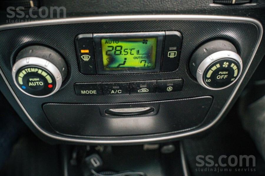 Brūns Hyundai Sonata 2008 Rīga, ar dzinēja tilpumu 2.40 L un nobraukumu 0 tūkst. km par 2590 €, foto 19 vietnē AUTOMOTO.COM.LV