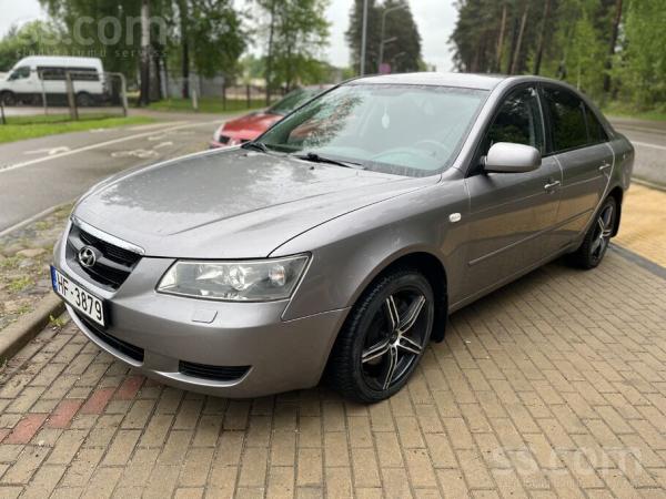 Brūns Hyundai Sonata 2008 Valmiera, ar dzinēja tilpumu 2.30 L un nobraukumu 217 tūkst. km par 1870 €, foto 1 vietnē AUTOMOTO.COM.LV