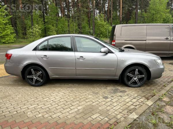 Brūns Hyundai Sonata 2008 Valmiera, ar dzinēja tilpumu 2.30 L un nobraukumu 217 tūkst. km par 1870 €, foto 6 vietnē AUTOMOTO.COM.LV
