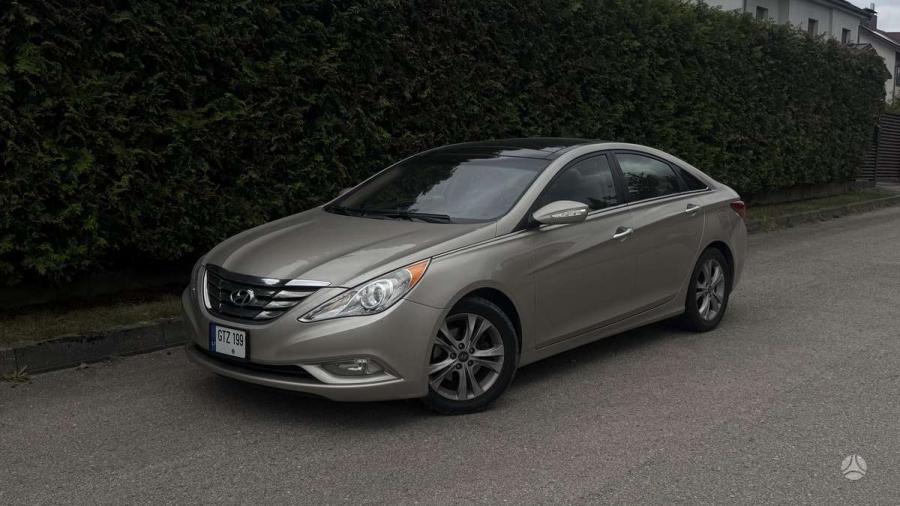 Brūns Hyundai Sonata 2014 Viļņa, ar dzinēja tilpumu 2.36 L un nobraukumu 140 tūkst. km par 4300 €, foto 1 vietnē AUTOMOTO.COM.LV