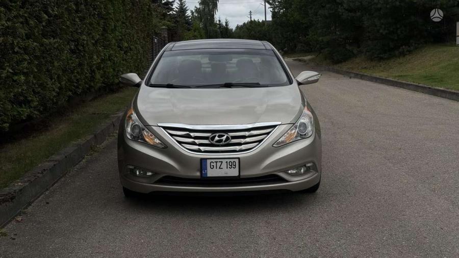 Brūns Hyundai Sonata 2014 Viļņa, ar dzinēja tilpumu 2.36 L un nobraukumu 140 tūkst. km par 4300 €, foto 9 vietnē AUTOMOTO.COM.LV