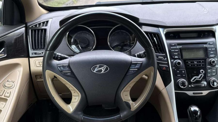 Brūns Hyundai Sonata 2014 Viļņa, ar dzinēja tilpumu 2.36 L un nobraukumu 140 tūkst. km par 4300 €, foto 13 vietnē AUTOMOTO.COM.LV