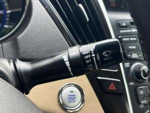 Brūns Hyundai Sonata 2014 Viļņa, ar dzinēja tilpumu 2.36 L un nobraukumu 140 tūkst. km par 4300 €, foto 39 vietnē AUTOMOTO.COM.LV