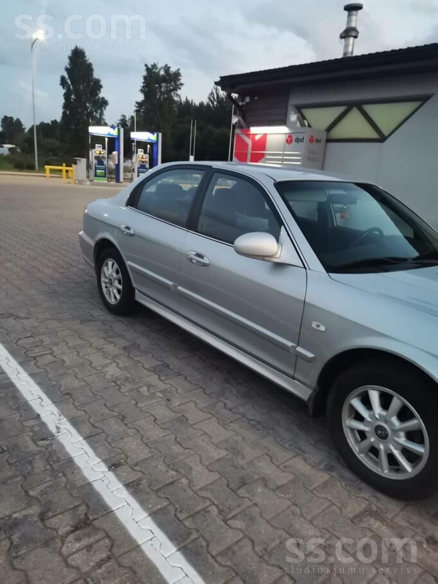 Grey Hyundai Sonata 2003 in Riga, with an engine capacity of 2.00 L and mileage of 166 thousand km for 2400 €, photo 10 on AUTOMOTO.COM.LV