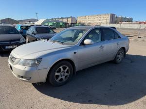 Grey Hyundai Sonata 2006 in Tallinn, with an engine capacity of 2.40 L and mileage of 251 thousand km for 499 €, photo 10 on AUTOMOTO.COM.LV
