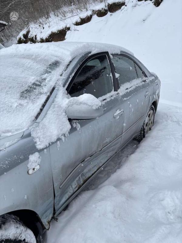 Grey Hyundai Sonata 2007 in Kaunas, with an engine capacity of 2.00 L and mileage of 340 thousand km for 450 €, photo 3 on AUTOMOTO.COM.LV