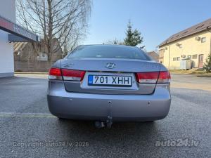 Pelēks Hyundai Sonata 2007 Tartu, ar dzinēja tilpumu 2.00 L un nobraukumu 263 tūkst. km par 2350 €, foto 4 vietnē AUTOMOTO.COM.LV