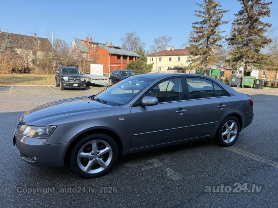 Pelēks Hyundai Sonata 2007 Tartu, ar dzinēja tilpumu 2.00 L un nobraukumu 263 tūkst. km par 2350 €, foto 8 vietnē AUTOMOTO.COM.LV