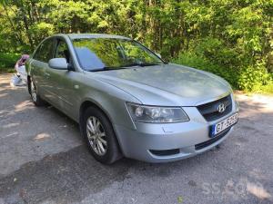 Серый Хендай Соната 2007 в Рига, объемом двигателя 2.00 л и пробегом 101 тыс. км за 1200 €, фото 3 на AUTOMOTO.COM.LV