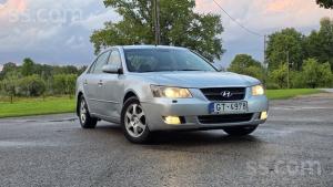 Pelēks Hyundai Sonata 2007 Aizkraukle, ar dzinēja tilpumu 2.00 L un nobraukumu 271 tūkst. km par 2000 €, foto 4 vietnē AUTOMOTO.COM.LV