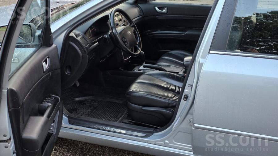 Pelēks Hyundai Sonata 2007 Aizkraukle, ar dzinēja tilpumu 2.00 L un nobraukumu 271 tūkst. km par 2000 €, foto 10 vietnē AUTOMOTO.COM.LV