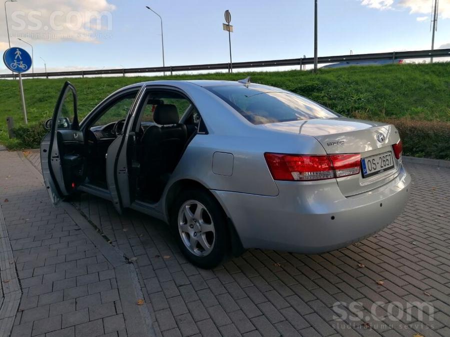Grey Hyundai Sonata 2008 in Daugavpils, with an engine capacity of 2.00 L and mileage of 0 thousand km for 2150 €, photo 8 on AUTOMOTO.COM.LV