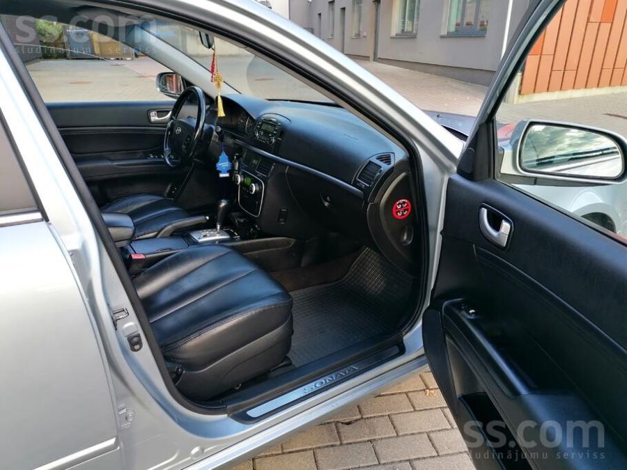 Grey Hyundai Sonata 2008 in Daugavpils, with an engine capacity of 2.00 L and mileage of 0 thousand km for 2150 €, photo 24 on AUTOMOTO.COM.LV