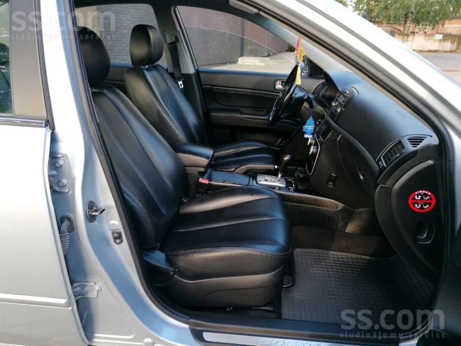 Grey Hyundai Sonata 2008 in Daugavpils, with an engine capacity of 2.00 L and mileage of 0 thousand km for 2150 €, photo 25 on AUTOMOTO.COM.LV