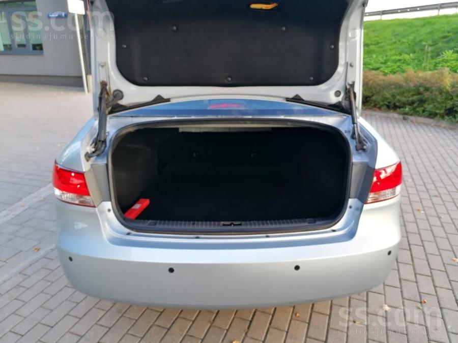 Grey Hyundai Sonata 2008 in Daugavpils, with an engine capacity of 2.00 L and mileage of 0 thousand km for 2150 €, photo 29 on AUTOMOTO.COM.LV