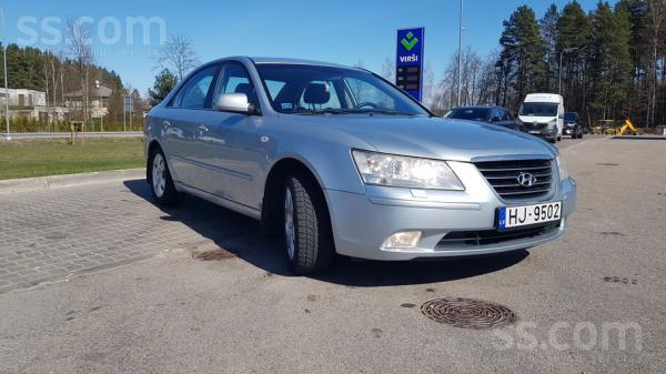 Pelēks Hyundai Sonata 2009 Jūrmala, ar dzinēja tilpumu 2.00 L un nobraukumu 258 tūkst. km par 1650 €, foto 2 vietnē AUTOMOTO.COM.LV