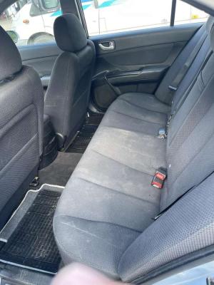 Grey Hyundai Sonata 2010 in Vilnius, with an engine capacity of 1.99 L and mileage of 253 thousand km for 1900 €, photo 17 on AUTOMOTO.COM.LV