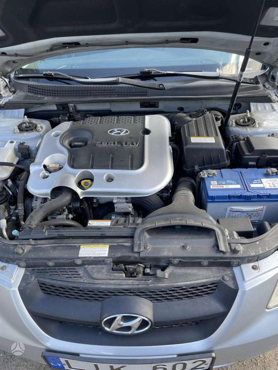 Grey Hyundai Sonata 2010 in Vilnius, with an engine capacity of 1.99 L and mileage of 253 thousand km for 1900 €, photo 23 on AUTOMOTO.COM.LV