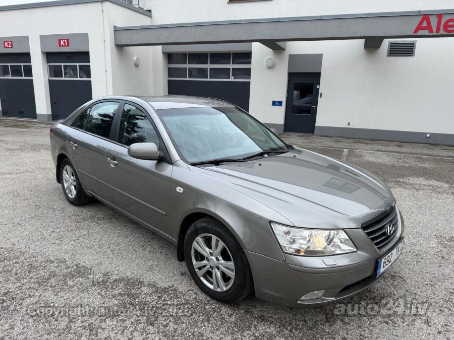 Grey Hyundai Sonata 2011 in Tartu, with an engine capacity of 2.00 L and mileage of 180 thousand km for 3400 €, photo 4 on AUTOMOTO.COM.LV