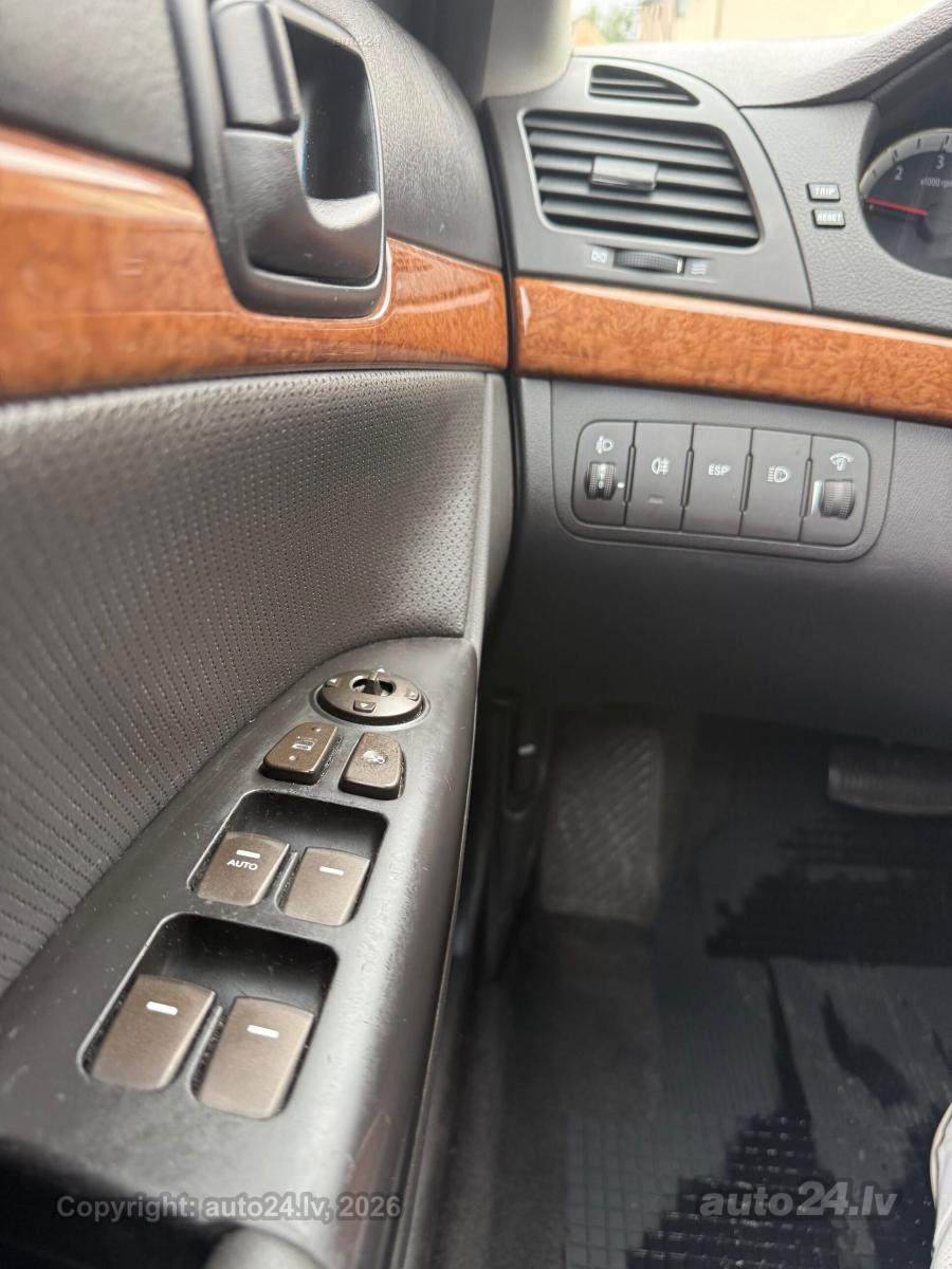 Grey Hyundai Sonata 2011 in Tartu, with an engine capacity of 2.00 L and mileage of 180 thousand km for 3400 €, photo 13 on AUTOMOTO.COM.LV