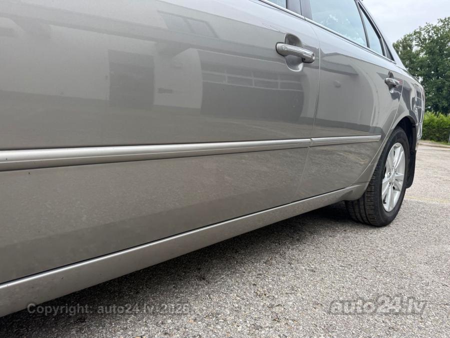 Grey Hyundai Sonata 2011 in Tartu, with an engine capacity of 2.00 L and mileage of 180 thousand km for 3400 €, photo 17 on AUTOMOTO.COM.LV