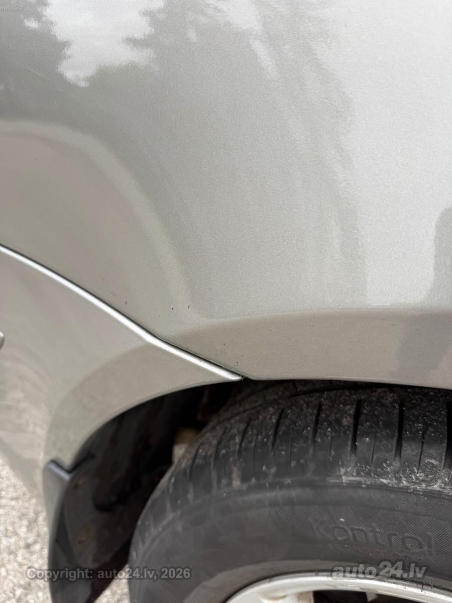 Grey Hyundai Sonata 2011 in Tartu, with an engine capacity of 2.00 L and mileage of 180 thousand km for 3400 €, photo 20 on AUTOMOTO.COM.LV