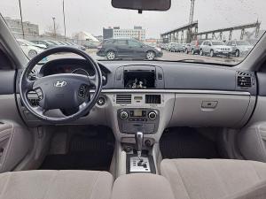 Красный Хендай Соната 2005 в Таллин, объемом двигателя 2.40 л и пробегом 157 тыс. км за 399 €, фото 6 на AUTOMOTO.COM.LV