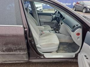 Красный Хендай Соната 2005 в Таллин, объемом двигателя 2.40 л и пробегом 157 тыс. км за 399 €, фото 14 на AUTOMOTO.COM.LV