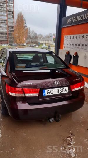 Sarkans Hyundai Sonata 2006 Rīga, ar dzinēja tilpumu 2.40 L un nobraukumu 232 tūkst. km par 1650 €, foto 2 vietnē AUTOMOTO.COM.LV