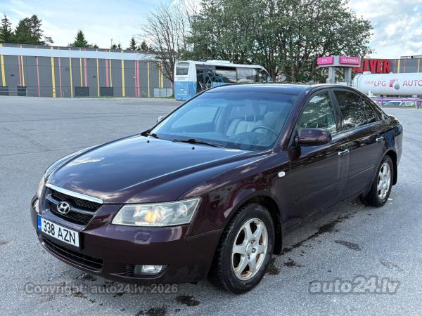 Red Hyundai Sonata 2006 in Rapla, with an engine capacity of 2.40 L and mileage of 286 thousand km for 700 €, photo 1 on AUTOMOTO.COM.LV