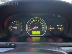 Red Hyundai Sonata 2008 in Daugavpils, with an engine capacity of 2.00 L and mileage of 188 thousand km for 1600 €, photo 6 on AUTOMOTO.COM.LV