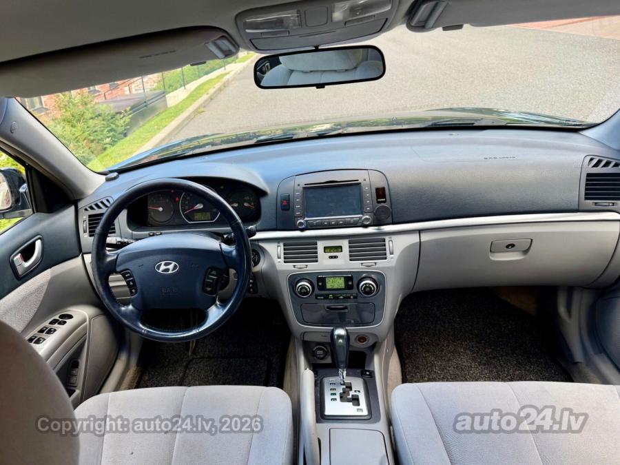 Hyundai Sonata 2006 in Tallinn, with an engine capacity of 2.00 L and mileage of 231 thousand km for 3499 €, photo 12 on AUTOMOTO.COM.LV