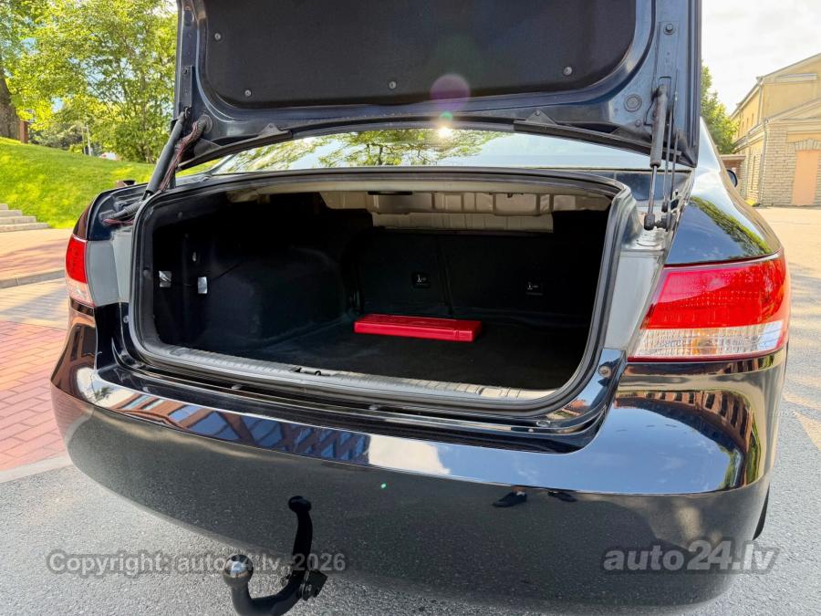 Hyundai Sonata 2006 in Tallinn, with an engine capacity of 2.00 L and mileage of 231 thousand km for 3499 €, photo 25 on AUTOMOTO.COM.LV