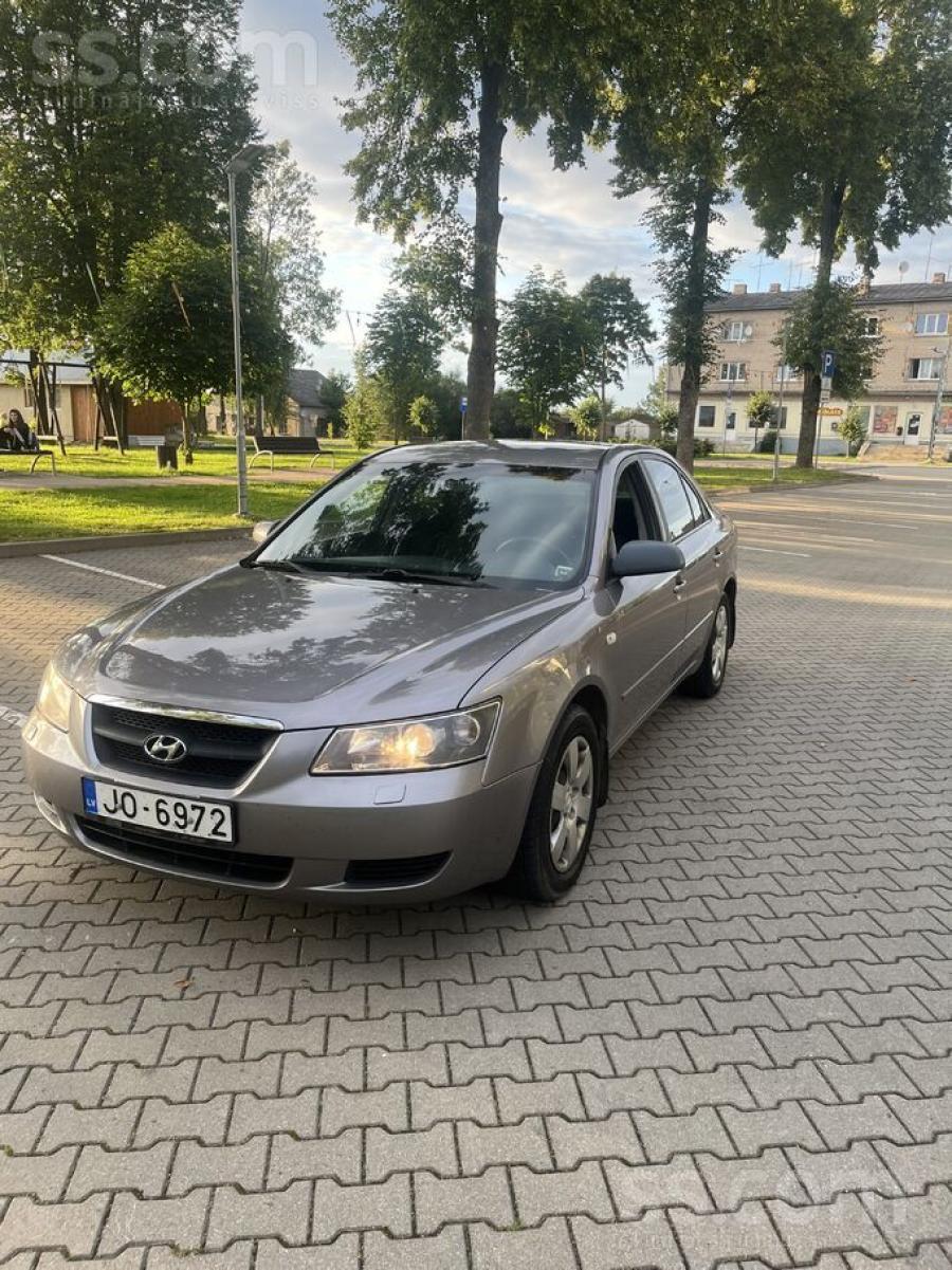 Hyundai Sonata 2007 Krāslava, ar dzinēja tilpumu 2.00 L un nobraukumu 212 tūkst. km par 1000 €, foto 1 vietnē AUTOMOTO.COM.LV