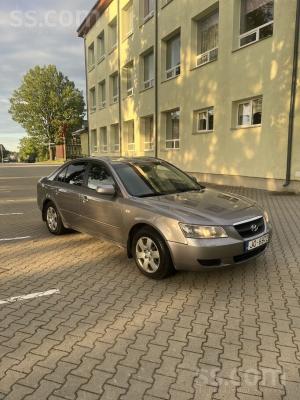 Hyundai Sonata 2007 Krāslava, ar dzinēja tilpumu 2.00 L un nobraukumu 212 tūkst. km par 1000 €, foto 2 vietnē AUTOMOTO.COM.LV