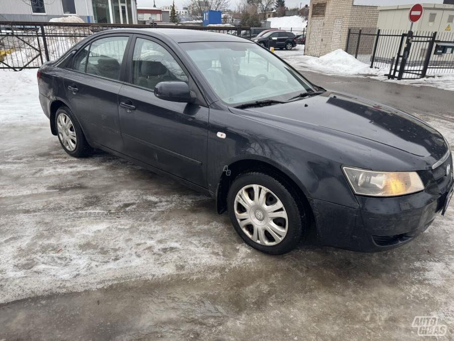 Hyundai Sonata 2007 Viļņa, ar dzinēja tilpumu 2.40 L un nobraukumu 132 tūkst. km par 680 €, foto 3 vietnē AUTOMOTO.COM.LV