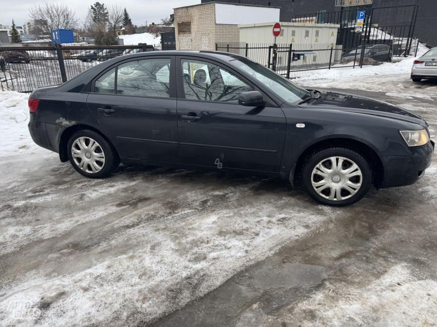 Hyundai Sonata 2007 Viļņa, ar dzinēja tilpumu 2.40 L un nobraukumu 132 tūkst. km par 680 €, foto 4 vietnē AUTOMOTO.COM.LV