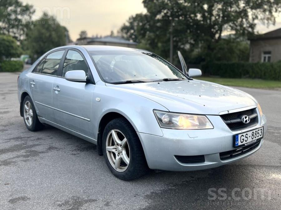 Hyundai Sonata 2007 in Riga, with an engine capacity of 2.40 L and mileage of 260 thousand km for 700 €, photo 3 on AUTOMOTO.COM.LV
