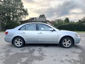 Hyundai Sonata 2007 in Riga, with an engine capacity of 2.40 L and mileage of 260 thousand km for 700 €, photo 4 on AUTOMOTO.COM.LV
