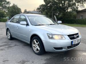 Hyundai Sonata 2007 Rīga, ar dzinēja tilpumu 2.40 L un nobraukumu 260 tūkst. km par 700 €, foto 3 vietnē AUTOMOTO.COM.LV