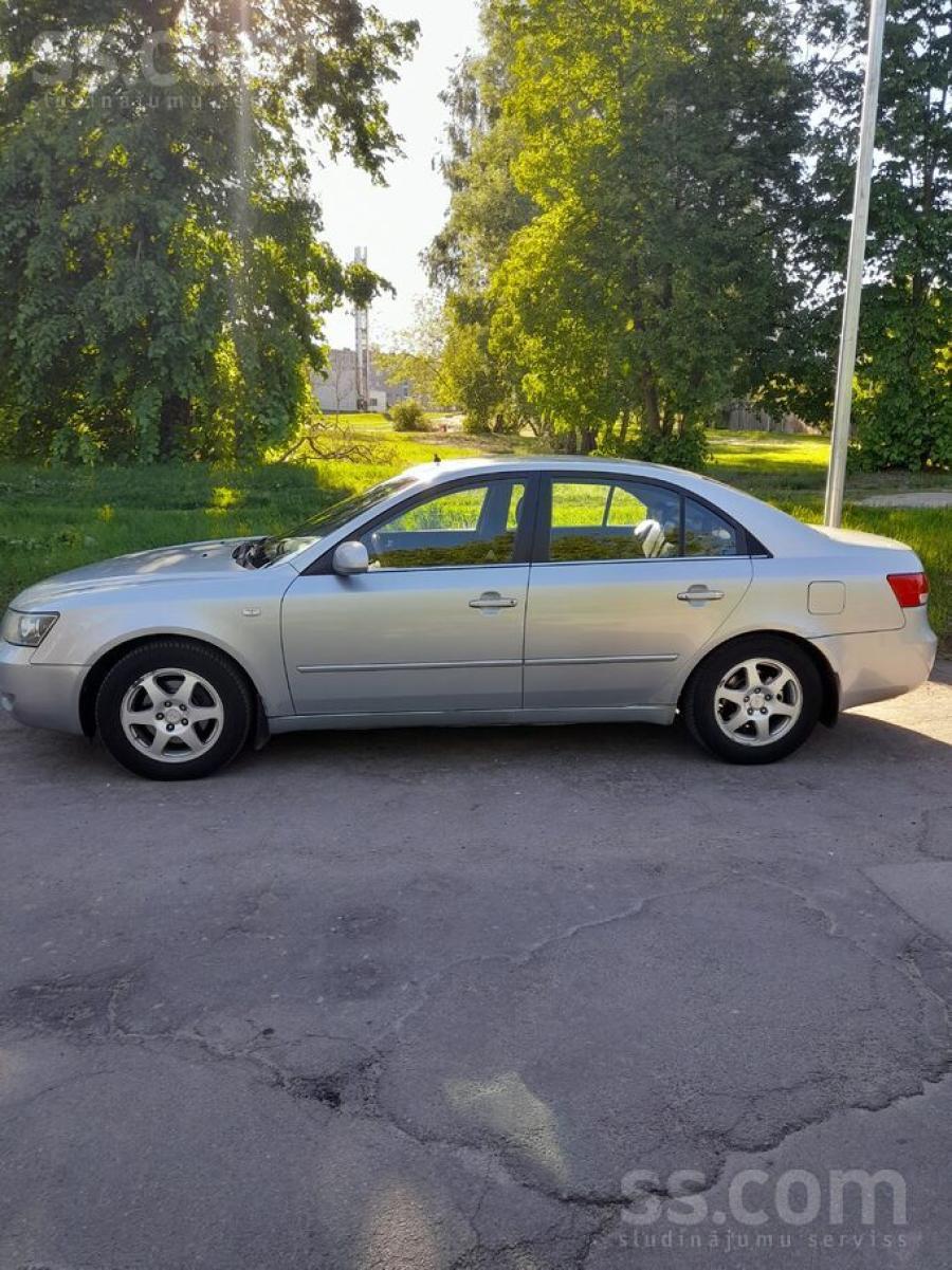 Hyundai Sonata 2007 Rīga, ar dzinēja tilpumu 2.00 L un nobraukumu 269 tūkst. km par 750 €, foto 4 vietnē AUTOMOTO.COM.LV