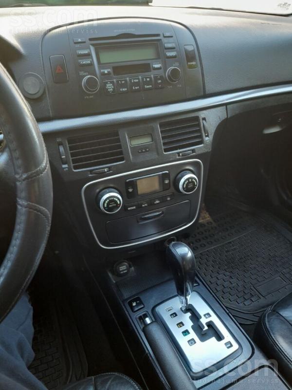 Hyundai Sonata 2007 in Riga, with an engine capacity of 2.00 L and mileage of 269 thousand km for 750 €, photo 8 on AUTOMOTO.COM.LV
