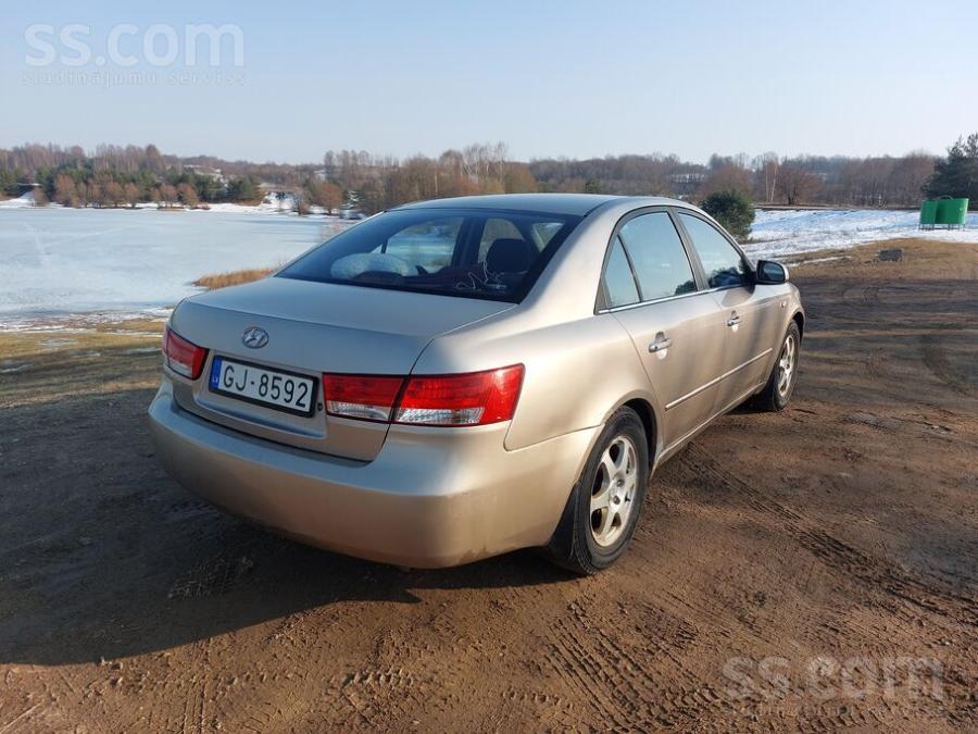 Hyundai Sonata 2007 Daugavpils, ar dzinēja tilpumu 2.00 L un nobraukumu 372 tūkst. km par 1600 €, foto 3 vietnē AUTOMOTO.COM.LV