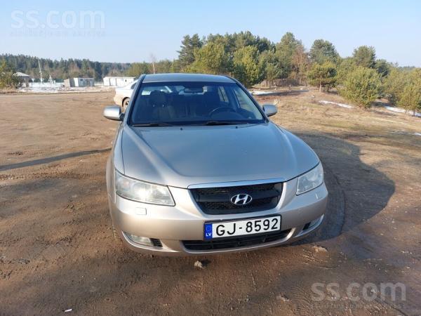 Hyundai Sonata 2007 Daugavpils, ar dzinēja tilpumu 2.00 L un nobraukumu 372 tūkst. km par 1600 €, foto 3 vietnē AUTOMOTO.COM.LV