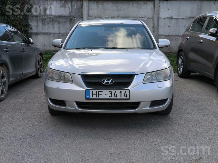 Hyundai Sonata 2008 in Riga, with an engine capacity of 2.40 L and mileage of 265 thousand km for 1250 €, photo 3 on AUTOMOTO.COM.LV