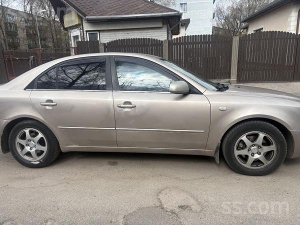 Dzeltens Hyundai Sonata 2007 Rīga, ar dzinēja tilpumu 2.00 L un nobraukumu 327 tūkst. km par 1100 €, foto 4 vietnē AUTOMOTO.COM.LV