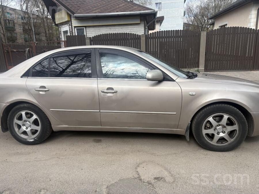 Dzeltens Hyundai Sonata 2007 Rīga, ar dzinēja tilpumu 2.00 L un nobraukumu 327 tūkst. km par 1100 €, foto 5 vietnē AUTOMOTO.COM.LV