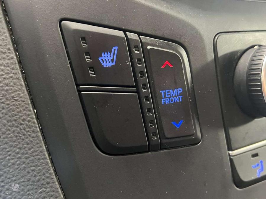 Melns Hyundai Starex 2020 Viļņa, ar dzinēja tilpumu 2.50 L un nobraukumu 180 tūkst. km par 16698 €, foto 17 vietnē AUTOMOTO.COM.LV