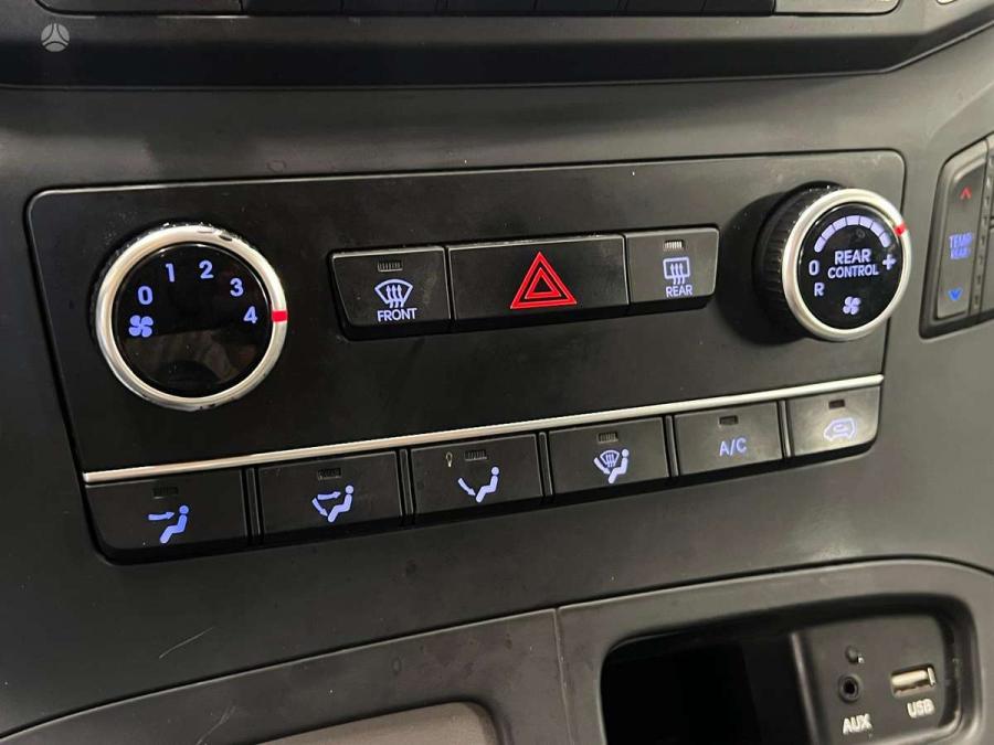 Melns Hyundai Starex 2020 Viļņa, ar dzinēja tilpumu 2.50 L un nobraukumu 180 tūkst. km par 16698 €, foto 19 vietnē AUTOMOTO.COM.LV